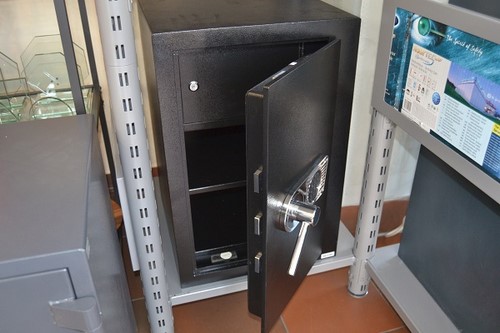 Schlüsseldienst Hamburg Groch Tresore | Tresoröffnung